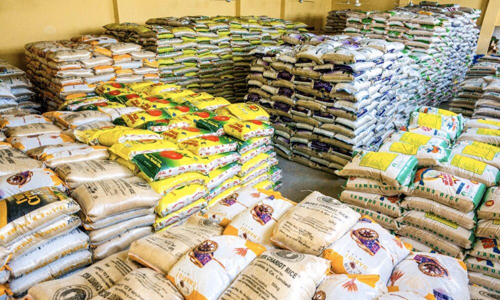 FG distributes 42,000MT of food to vulnerable Nigerians - AgriInsite FG distributes 42,000MT of food to vulnerable Nigerians - AgriInsite