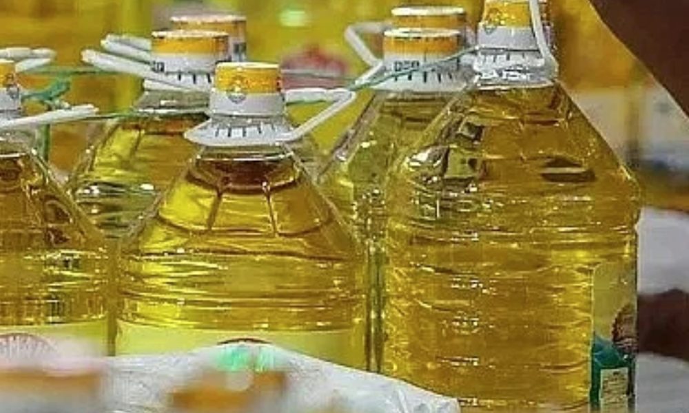 Edible oil imports decline by 8.78% in the first 8 months of current ...